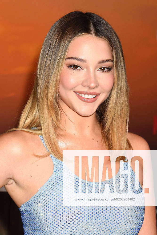 Madelyn Cline at the Outer Banks series premiere on 16 02 2023 in Los ...