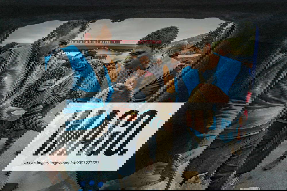 February 21, 2023, Cilvegozu, Hatay, Turkey: NGO distribute food in ...