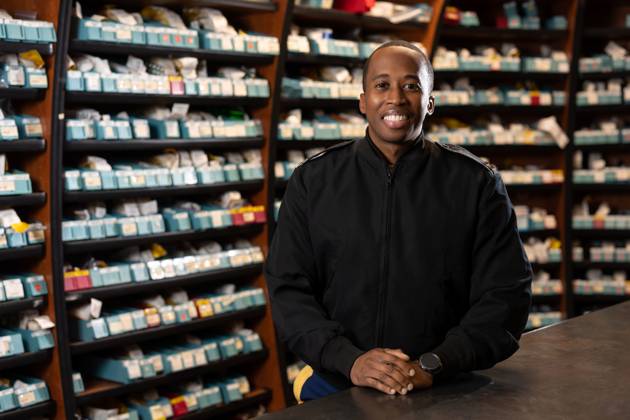 U.S. Army Capt. Darian Graham, a pharmacists assigned to Walter Reed ...