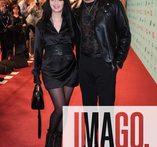 Sotiria (Ria Schenk), Sebastian Raetzel (The Baseballs) bei der ...