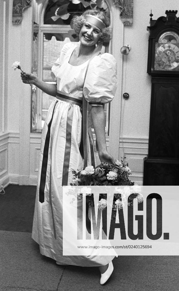 HISTORICAL PICTURES OSLO 19780220 The products new style The model ...