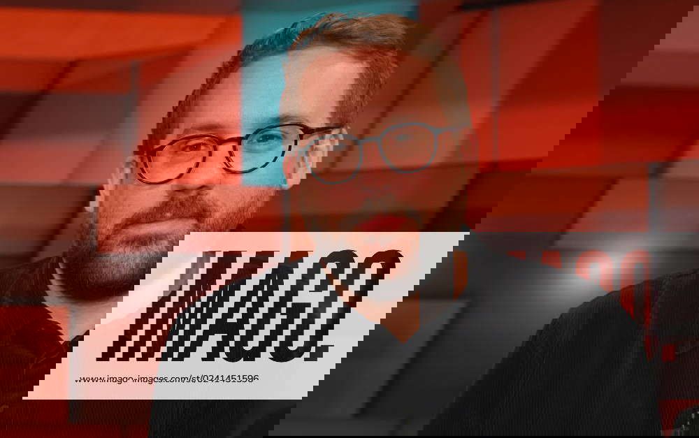 Journalist Paul Ronzheimer, Deputy Editor-in-Chief Bild , reports as a ...