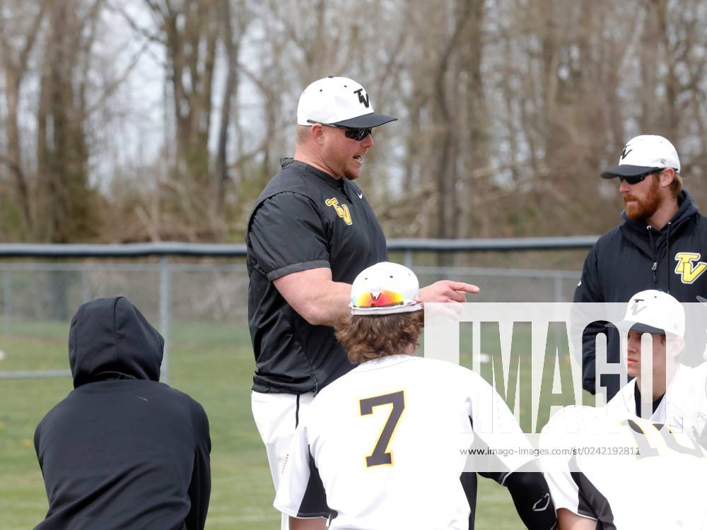 Syndication: Zanesville Times Recorder Tri-Valley coach Marc Hadley ...