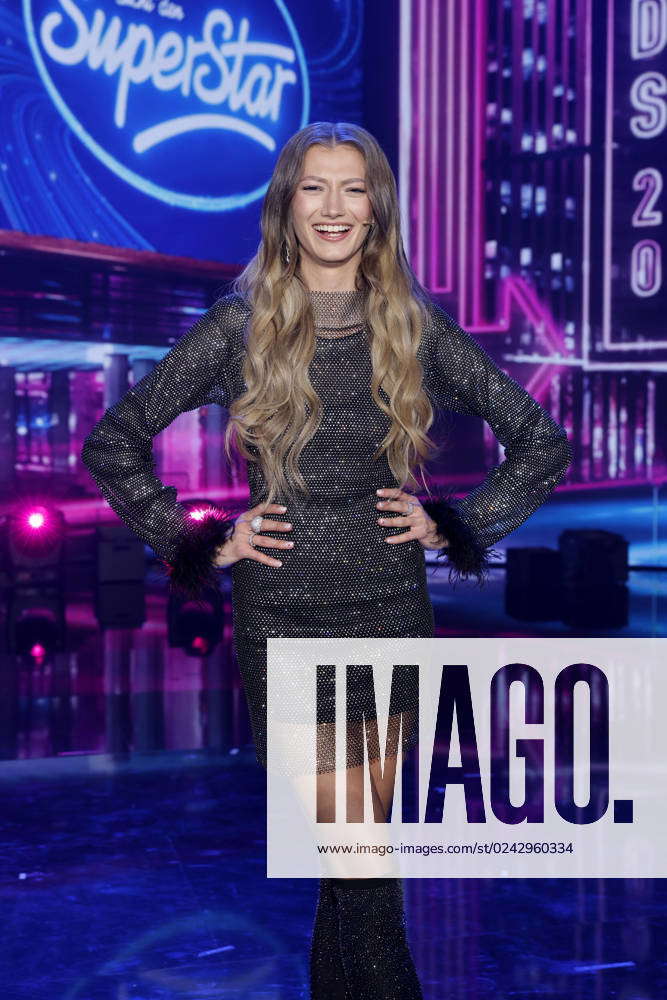 Singer Leony Leonie Burger is on stage at the second live broadcast of ...