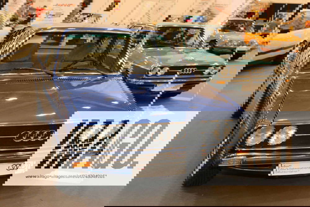 Audi 80 GL type B1 80, year 1976 , 33 Techno Classica Essen 12 16 04 ...