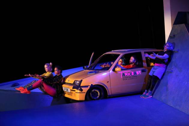 Caroline Schnitzer as Mary, Maria Theresia Paradis and Tilla Kratochwil ...