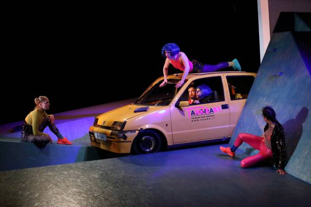 Caroline Schnitzer as Mary, Maria Theresia Paradis and Tilla Kratochwil ...