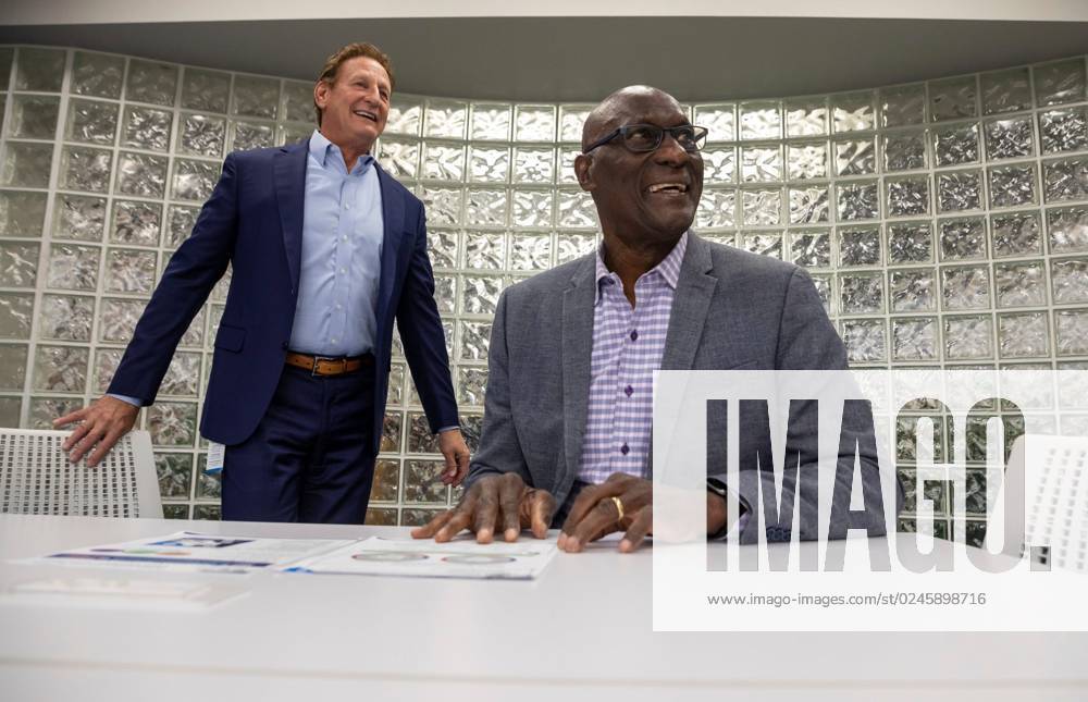 Syndication: Detroit Free Press Gary Gavin, left, the vice president of ...