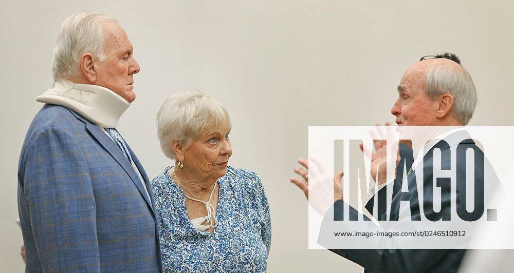 Syndication: The Patriot Ledger Boston mayor,ambassador Ray Flynn with ...