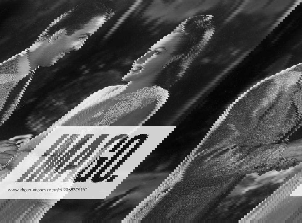 February 12, 2021: Cornel Wilde, Lynn Bari, on-set of the Film, The ...