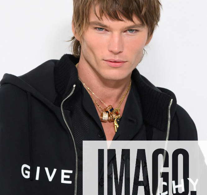 PFW - Givenchy Photocall Jordan Barrett attends the Givenchy Menswear ...