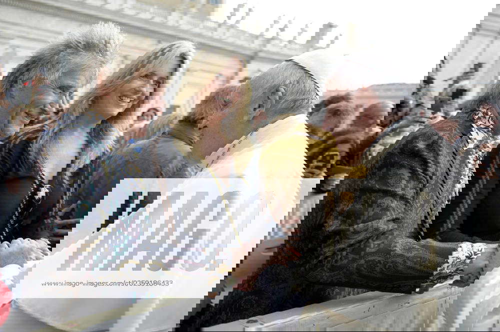 (File) Pope Francis with stars and royals - Vatican Rockstar Rod ...