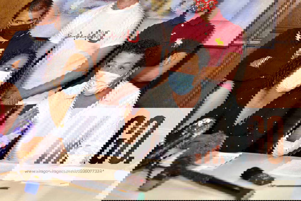 Press Conference Of The Inter-Urgency Collective - Paris Lawyer Arie ...