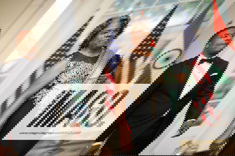 Linda Thomas-Greenfield, US ambassador to the United Nations, right ...