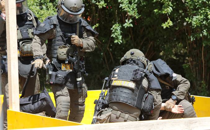 Police officers of the Intervention Unit Scorpion of the Zurich City ...