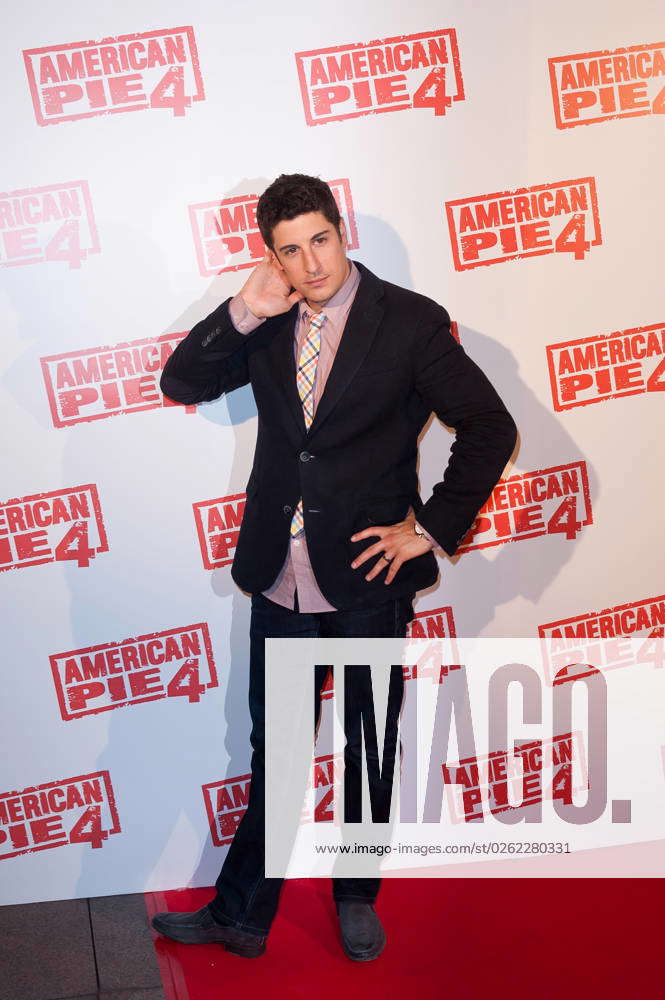 014930 American Pie 4 Premiere In Paris Jason Biggs Jim Levenstein