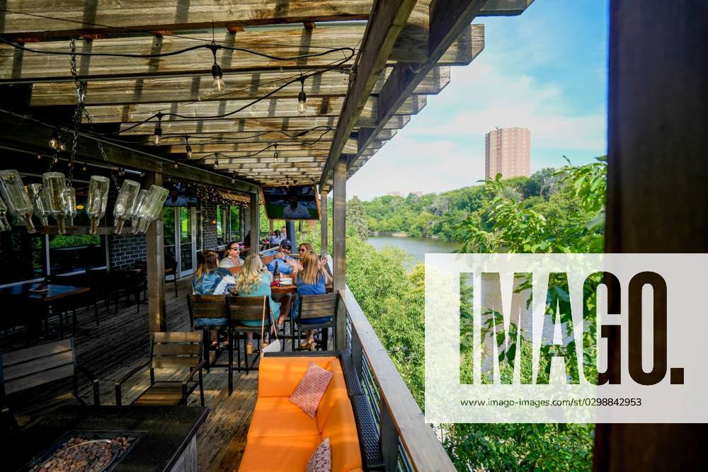 Syndication: Journal Sentinel Christina Vesel, clockwise from back left ...