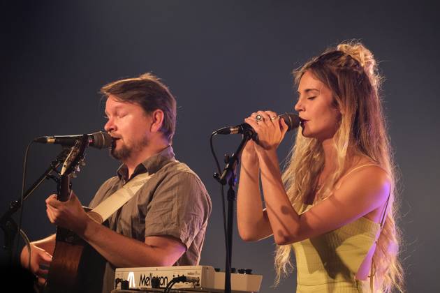 Kassel, Kulturzelt Concert Ocie Elliott Jon Middleton and Sierra Lundy