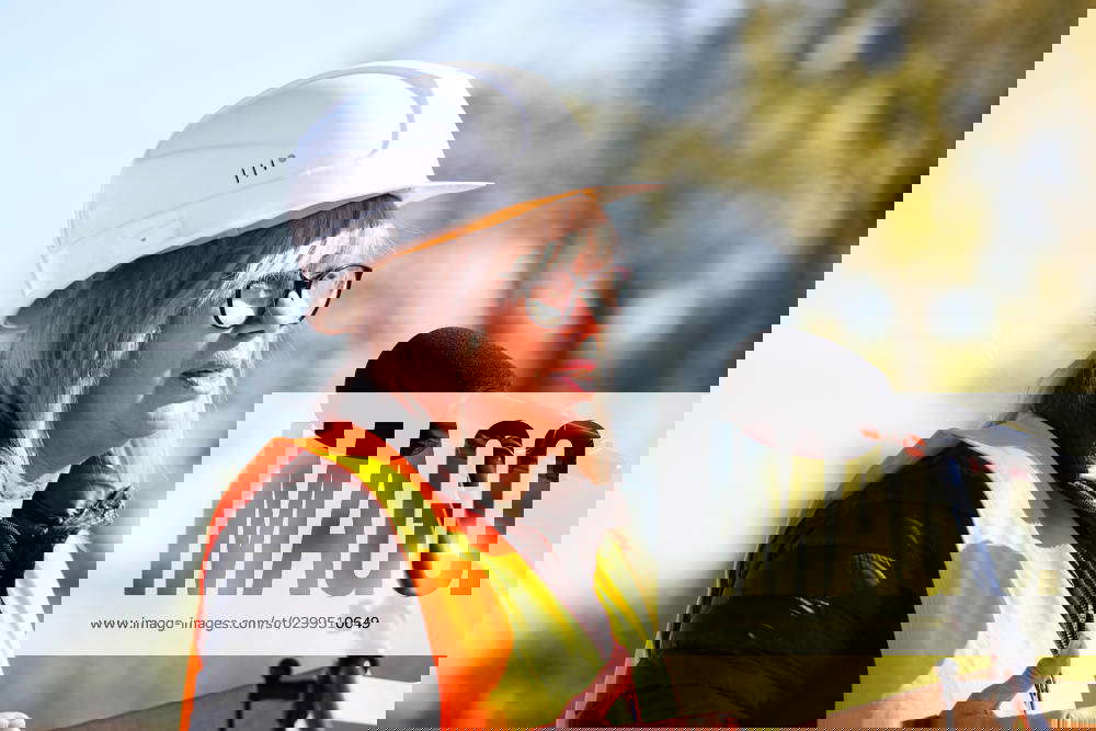 Mayor Simone Borris On 03 05 2023, the so-called bridge wedding of the ...