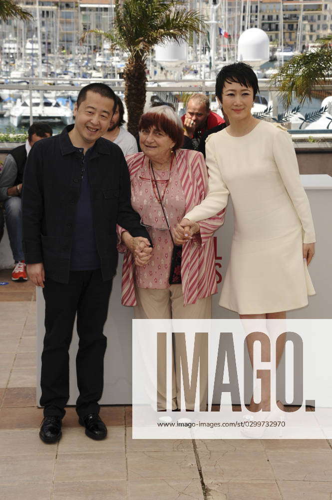 Cannes - Tian Zhu Ding Photocall Jia Zhangke, Agnes Varda and Tao Zhao ...
