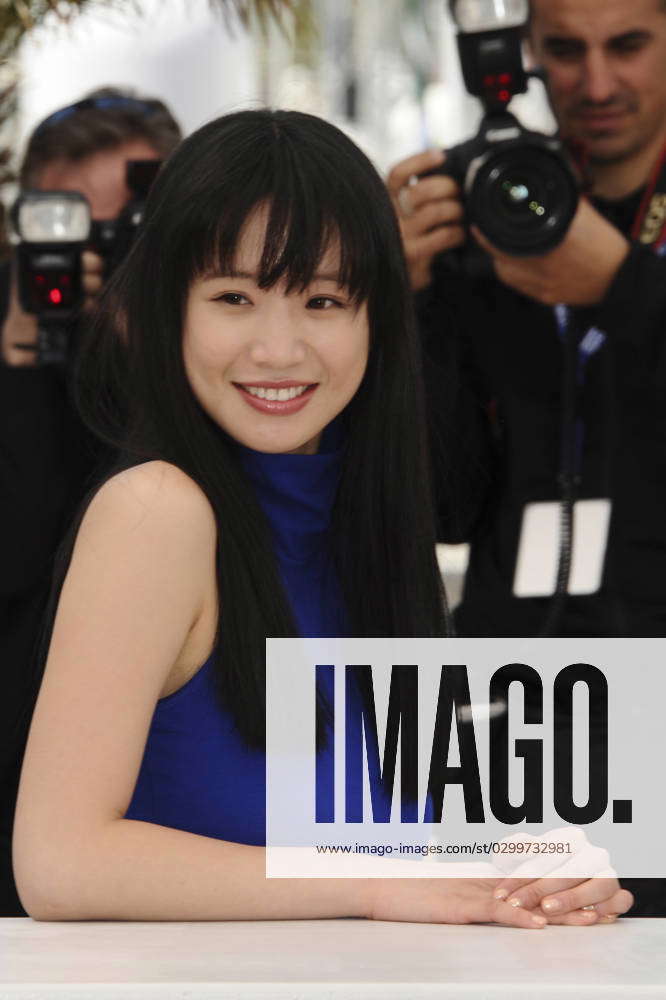 Cannes - Tian Zhu Ding Photocall Meng Li posing at the Tian Zhu Ding ...