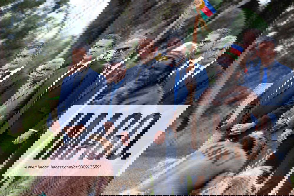 Customary Ceremony In Honour Of President Macron - New Caledonia People ...