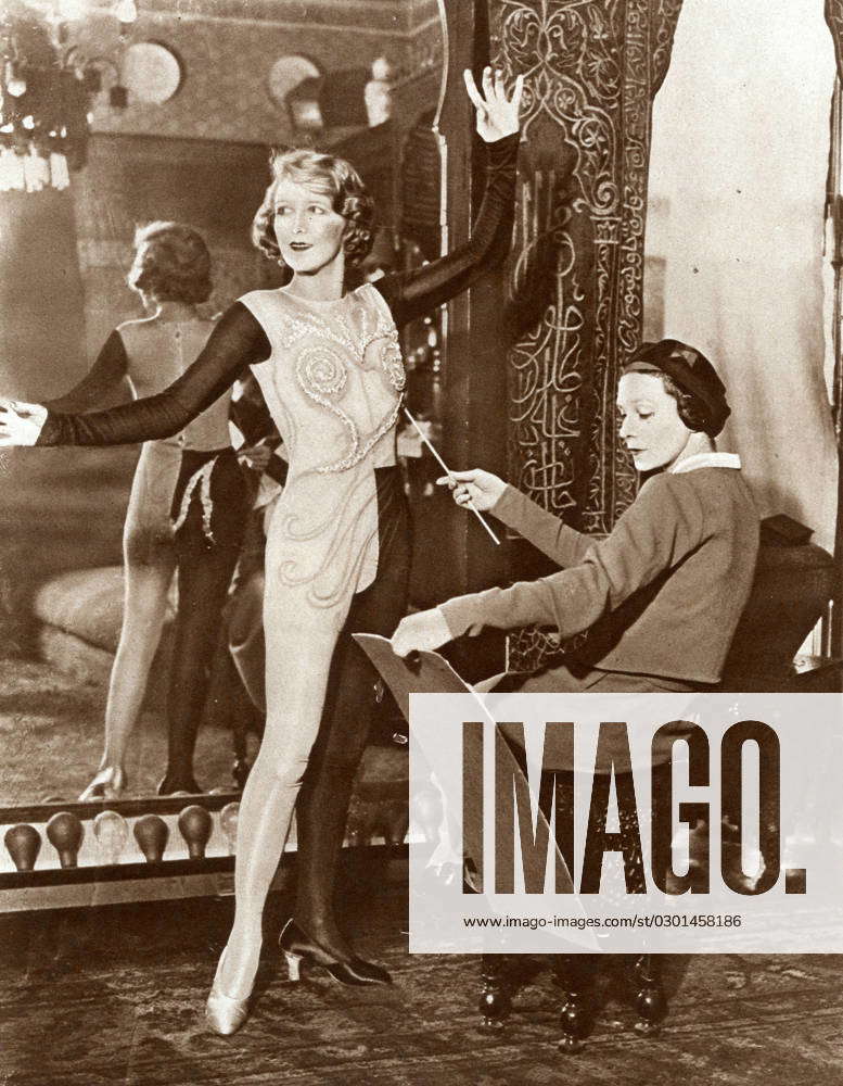 Heather Thatcher in costume with artist Doris Zinkeisen Heather ...