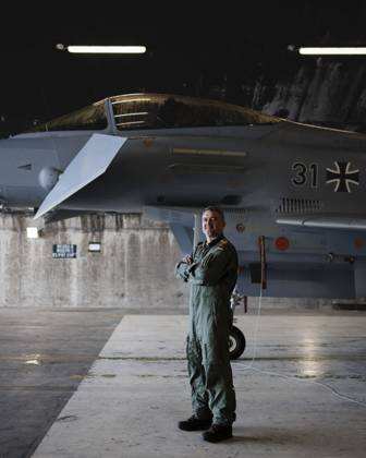 Brigadier General Frank Graefe, Head of Air Force Operations in front ...