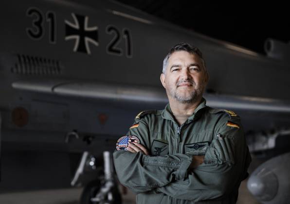 Brigadier General Frank Graefe, Head of Air Force Operations in front ...