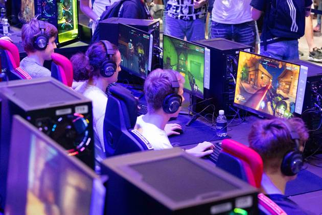 Visitors playing on game consoles, general, feature, border motif ...