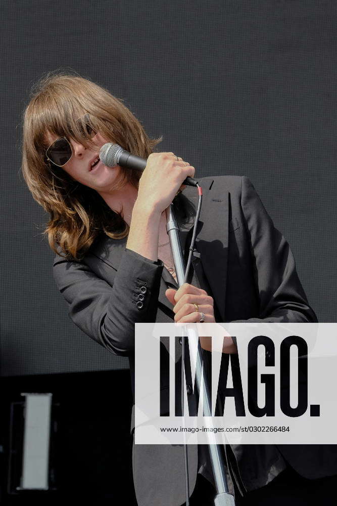Southsea, Hampshire, United Kingdom: Lead singer and guitarist Tom ...