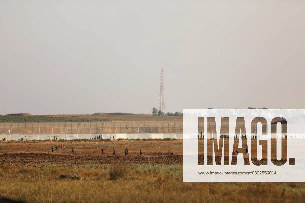 Gaza City, The Gaza Strip, Palestine: Palestinian protesters gather ...