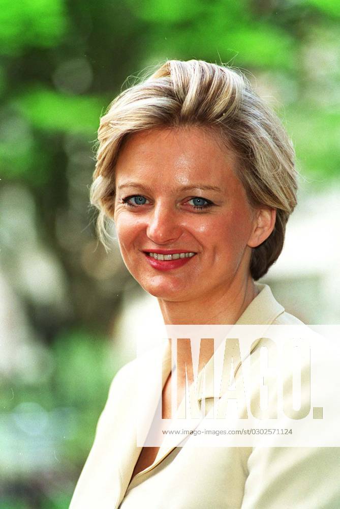 ALICE BEER British TV Presenter Presenter on the BBC1 programme ...