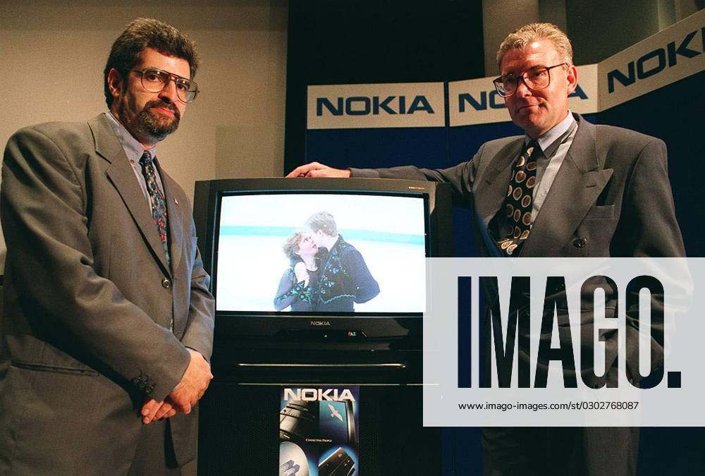 Left: DAVID SILVER Managing Director of Nokia Group Right: FRANK ...