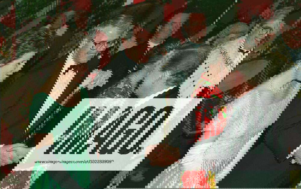 Rt Hon JOHN MAJOR MP Conservative MP for Huntingdon. Prime Minister of ...