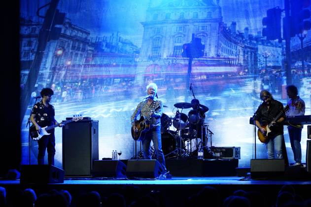 Luke Bullard, Pete Lincoln, Steve Pinnell, Mick McConnell and Martin ...