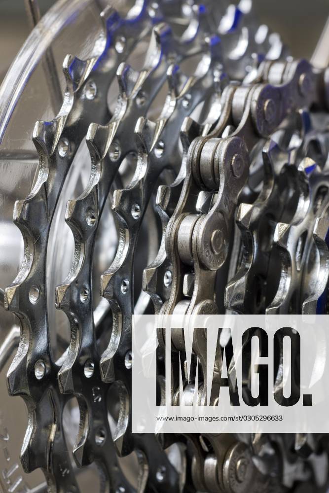 Close-up from Gear set, Shift group and Chain, Part one Bicycles