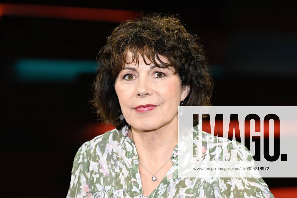 Sabine Adler journalist 09 23 her Sabine Adler on 6 September 2023 in ...