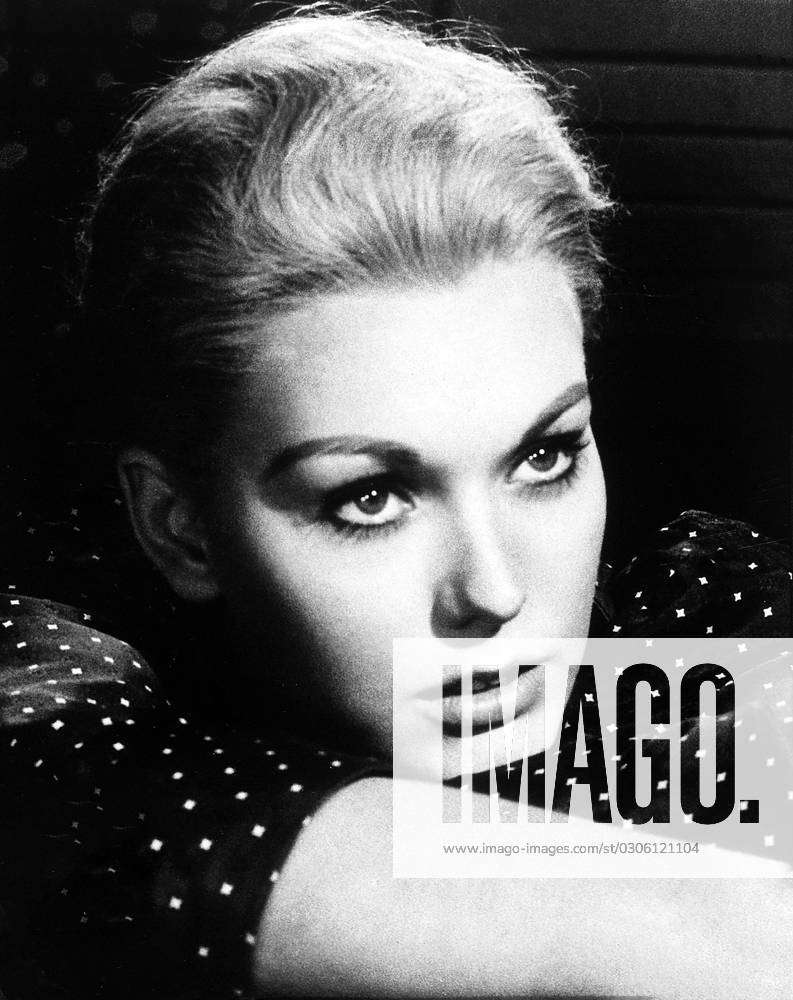 Kim Novak Portrait On Set Of The Film Vertigo Alfred J Hitchcock