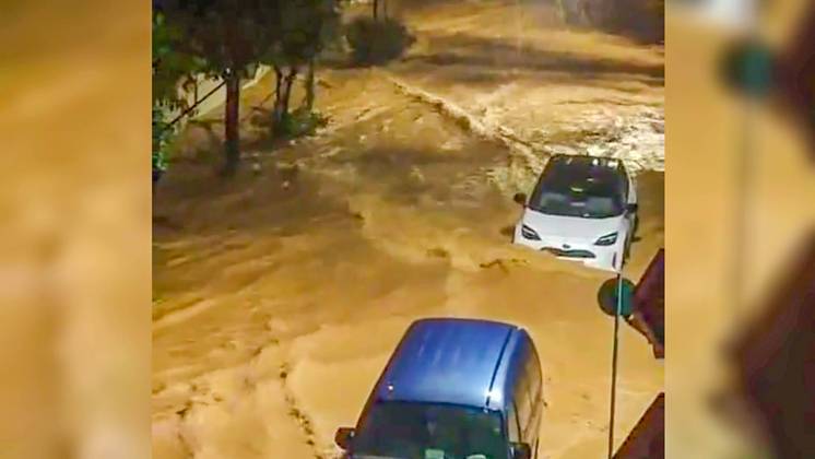 Violent storms cause a state of emergency in Greece Catastrophic ...