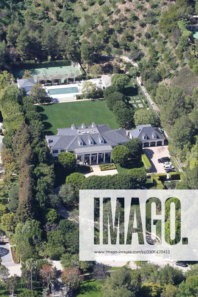 Jami Gertz and her billionaire husband Antony Ressler own this ...