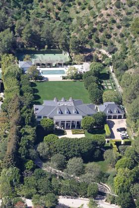 Jami Gertz and her billionaire husband Antony Ressler own this ...