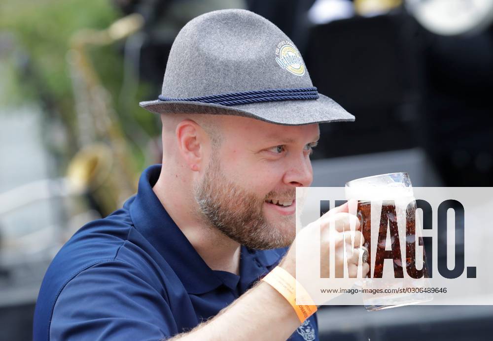 Syndication: The Post-Crescent Mayor Jake Woodford participates in a ...