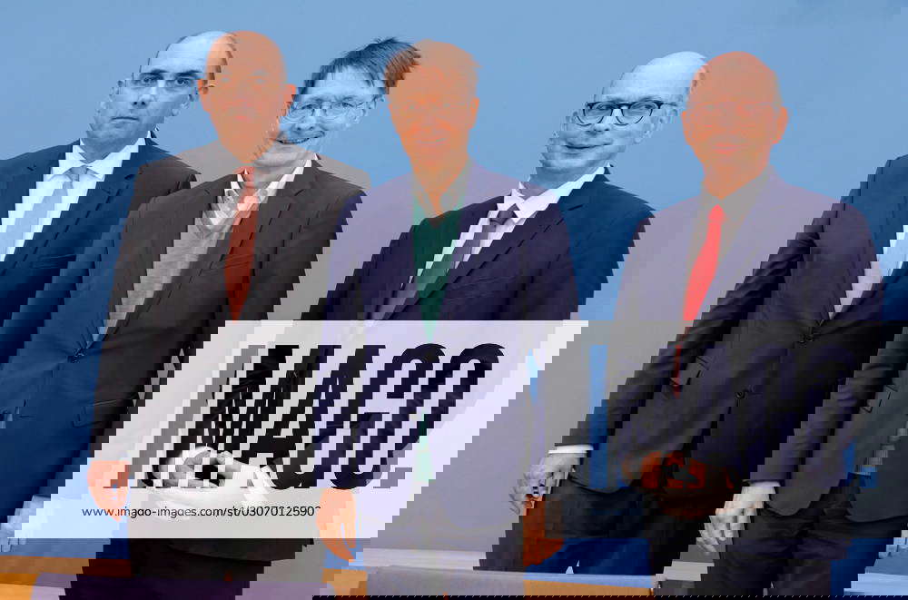 Prof Lars Schaade, RKI, Federal Minister of Health Prof Karl W ...