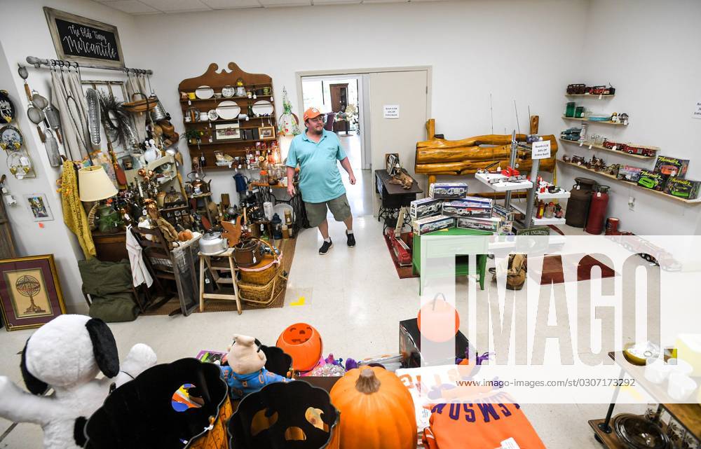 Syndication: The Greenville News Christopher Cheek, owner of At Last ...