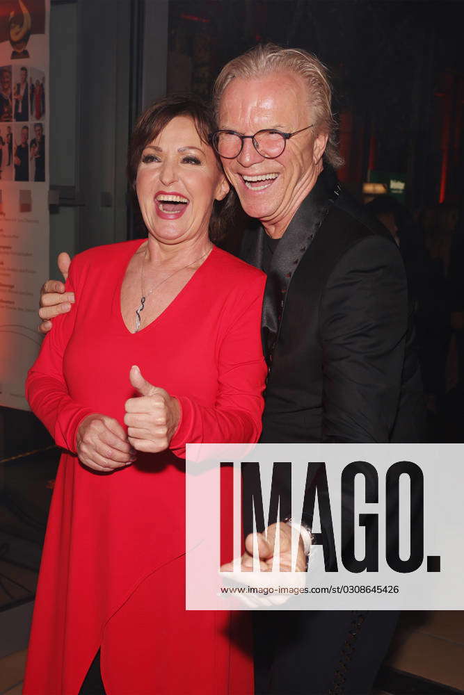 Ute Freudenberg and Wolfgang Lippert award ceremony Golden Hen 2023 ...