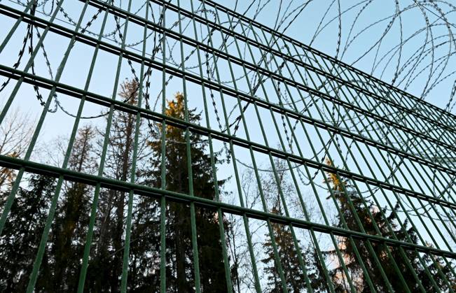The pilot border fence during the media event of the Finnish Border ...