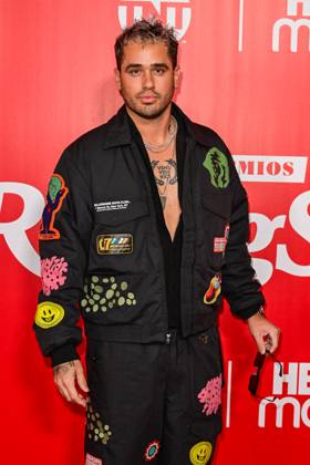 The Spanish designer and dressmaker Mr. Dripping poses on the red ...