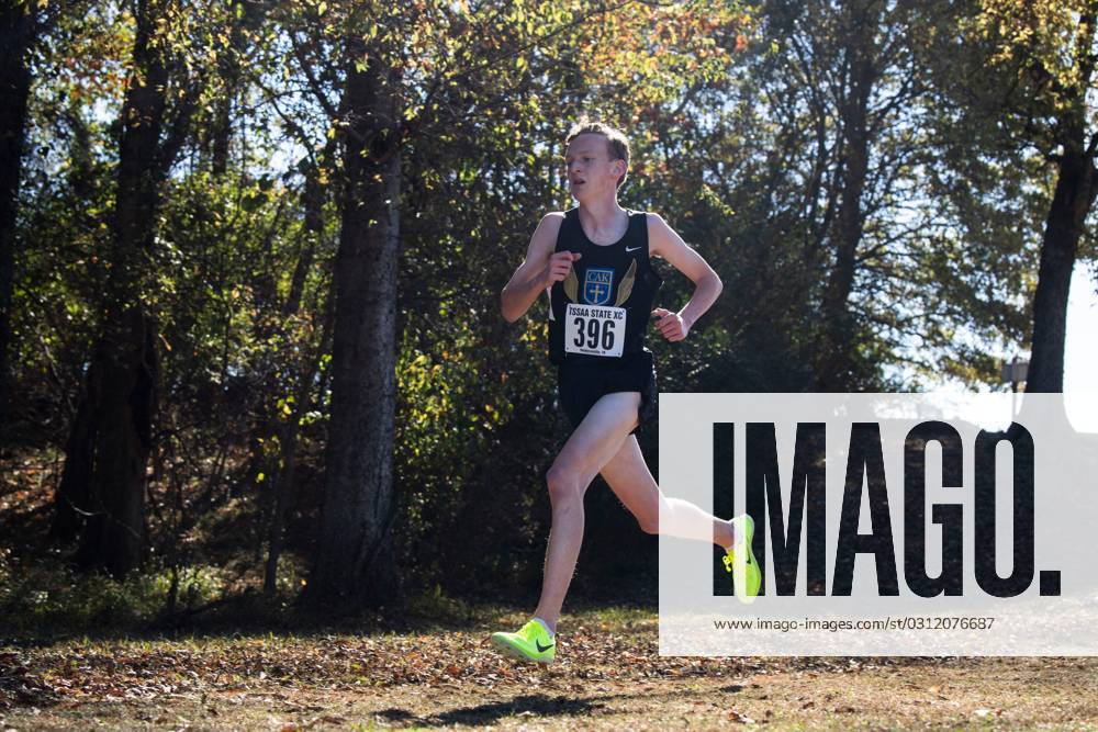 Syndication: The Tennessean Joshua Cross with CAK races at the front ...