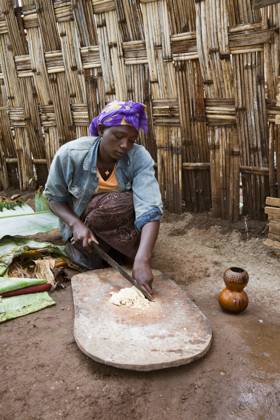 Dorze People, Ehtiopia Dorze in the Guge mountains of Ethiopia ...